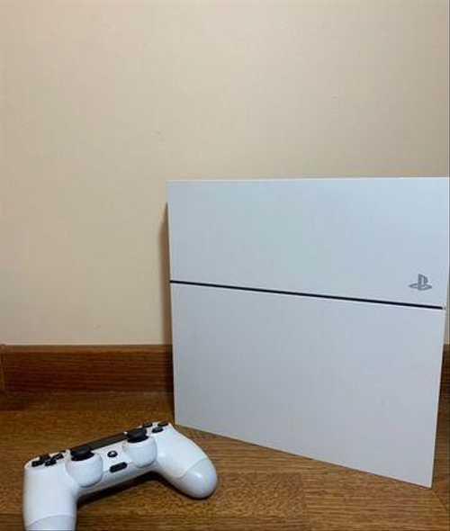Игровая приставка Sony PS4