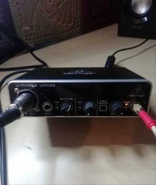 Внешняя аудиокарта Behringer umc22