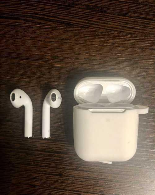 Беспроводные наушники AirPods