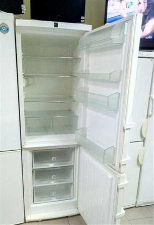 Резина для холодильников Либхер 89*52 см