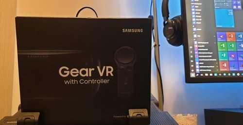 Очки виртуальной реальности SAMSUNG Gear VR