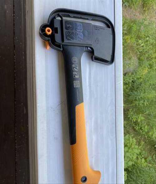 Топор Fiskars X7