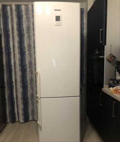 Холодильник Samsung RL44 ecsw