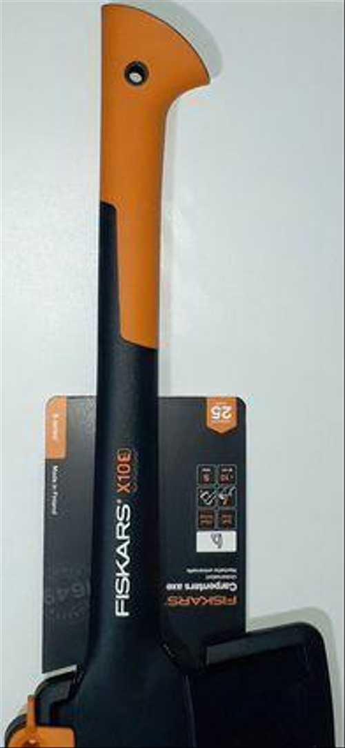 Топор Fiskars X10