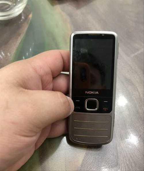Телефон Nokia 6700c-1