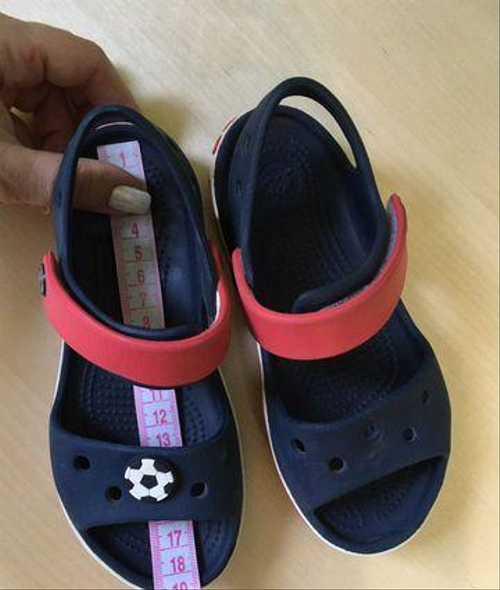 Сандалии crocs c12