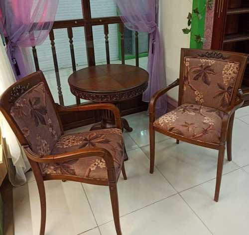 Стол и два кресла (кофейный комплект)