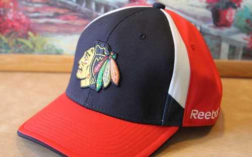 Кепка бейсболка NHL Chicago Black Hawks новая. Fle