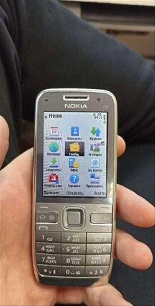 Мобильный телефон nokia e52