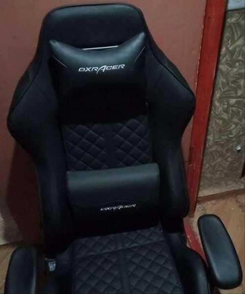 Компьютерное кресло DXRacer