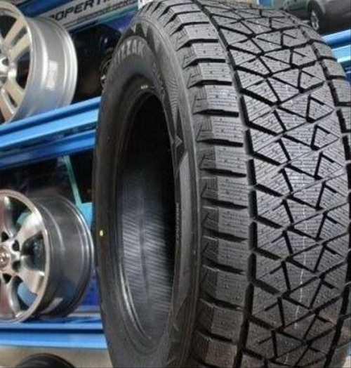 Зимние шины 285. 285/45r22 110t Blizzak DM-v2. Bridgestone Blizzak DM-v2 285/45 22. Bridgestone 285/45r22 110t Blizzak DM-v3 TL. Bridgestone DM-v2 255/50/19.