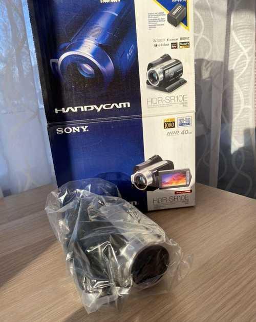 Видеокамера Sony HDR-SR10E