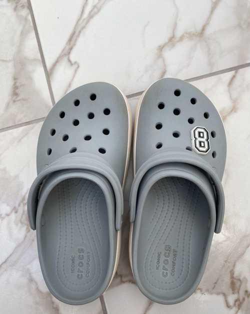 Crocs