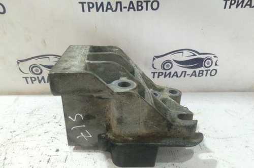 Кронштейн подушки двигателя freelander 2 DW12