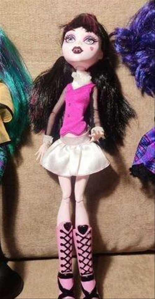 Monster high Dracilaura doll
