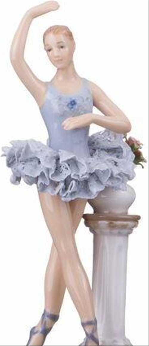 Lefard статуэтка балерина высота19 см. серия фарфоровые кружева