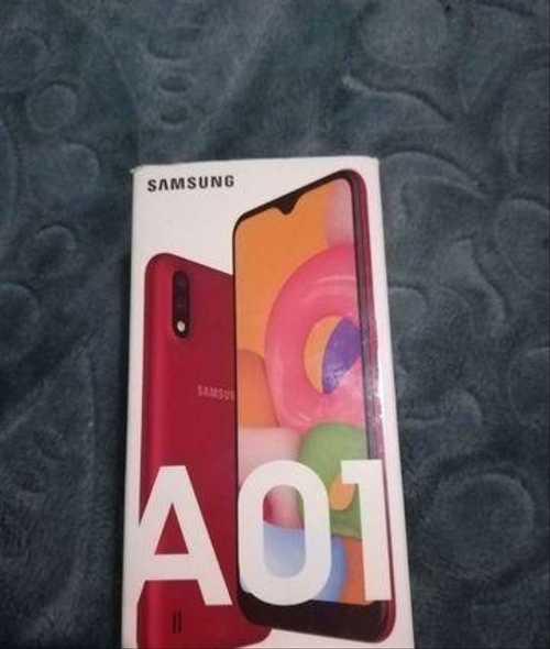 Телефон Samsung а01