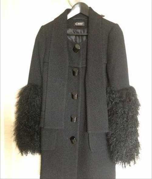 Пальто чёрное Caterina Leman с мехом ламы