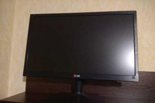Монитор LG 22"
