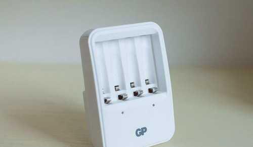 Зарядное устройство GP PowerBank 420 GS