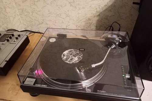 Проигрыватель винила Technics SL-1200MK3