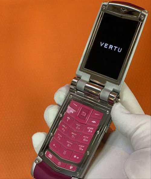 Vertu Ayxta Sapphire Keys Hot Pink