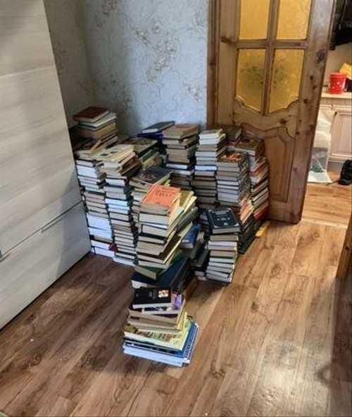 Книги,отдам бесплатно