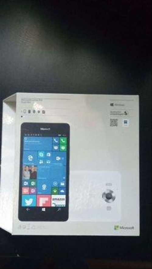 Коробка Lumia DS950