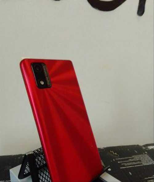 Dexp G450 1/8Gb 3G Red