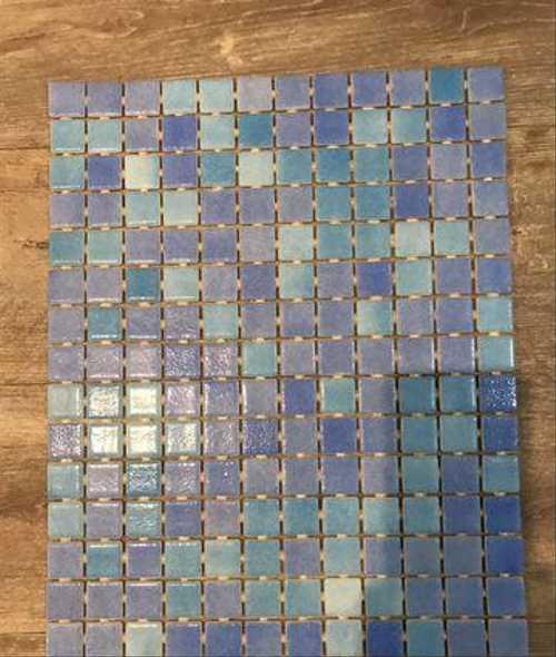 Стеклянная мозаика на сцепке голубая Vidrepur 317x