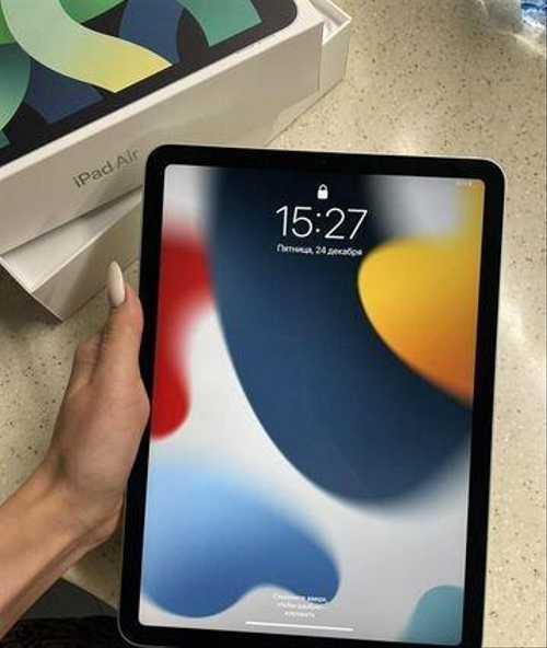Продам iPad Air 64 GB 2020-го года