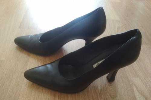 Женские кожаные чёрные туфли 37размер