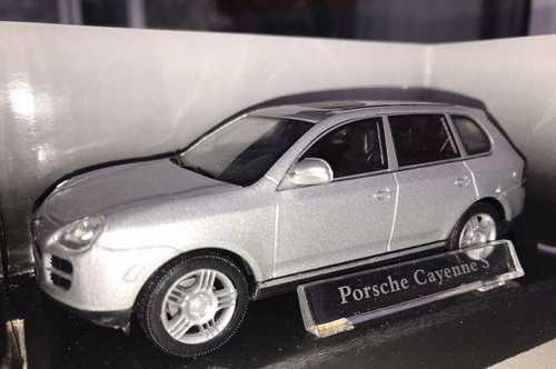 Модель porsche cayenne 1:43