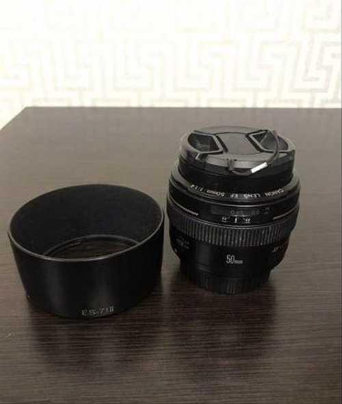 Объектив Canon EF 50mm f/1.4 USM + бленда