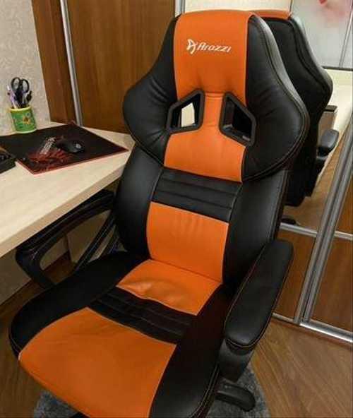 Компьютерное кресло Arozzi Monza оранжво-черная