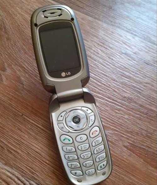 Телефон LG C2100