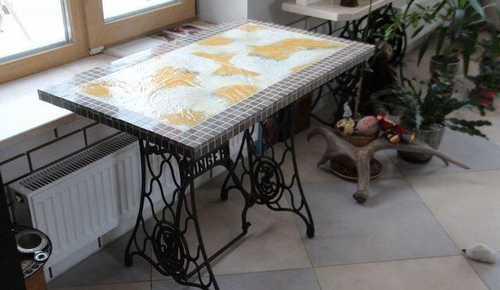 Стол мрамор-керамика на чугунной станине
