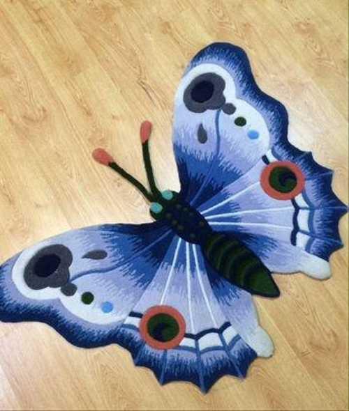 Оригинальный ковёр в детскую Бабочка