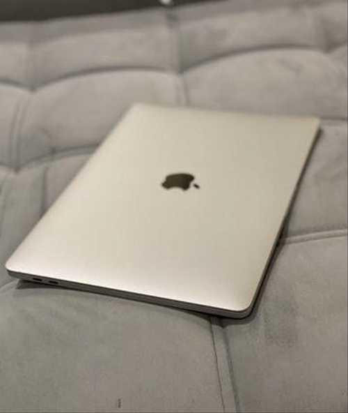Macboook pro 13 2017 16 gb 500 ssd