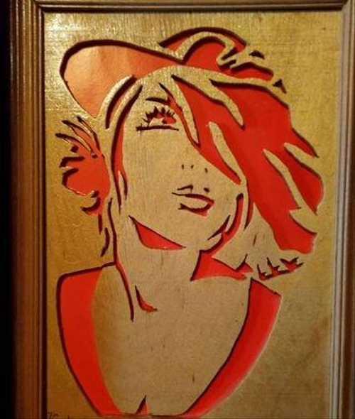 Картина из фанеры «Дама в шляпе»
