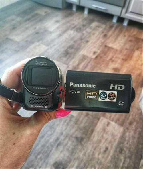 Видеокамера Full HD Panasonic HC-V10