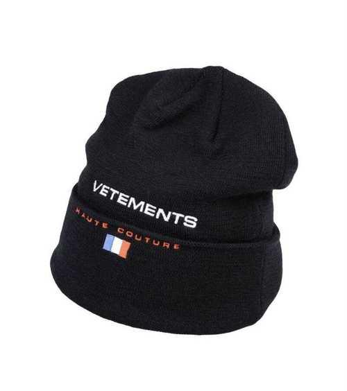 Мужская шапка от Vetements