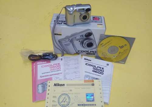 Nikon Coolpix 4600 + SD