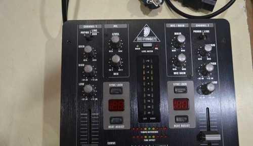 Behringer VMX100USB PRO Mixer DJ микшерный пульт