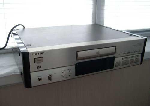 Sony CDP-555ESJ - Топ