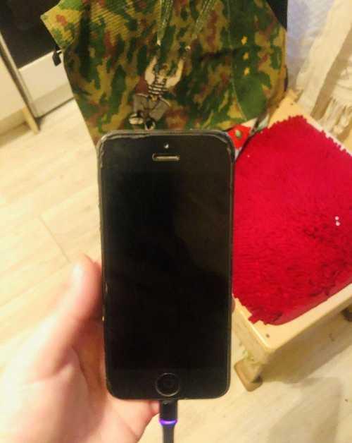 Телефон iPhone5