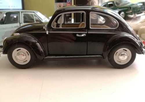 Модель Volkswagen Classical Beetle 1/24