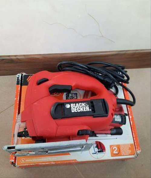 Электролобзик Black&Decker KS888E