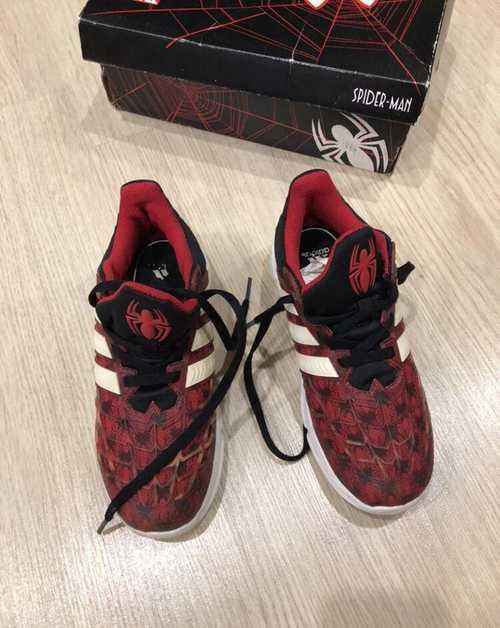 Кроссовки adidas marvel spider men