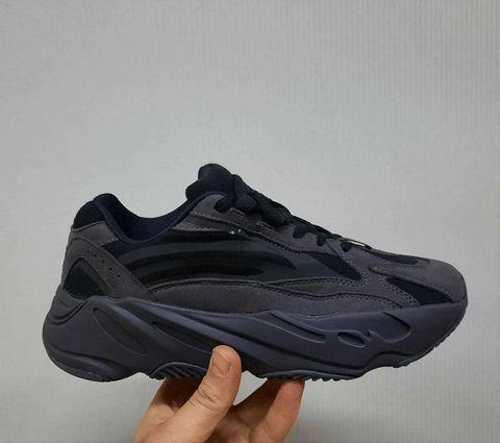 Кроссовки черные yeezy 700 vanta 40-45